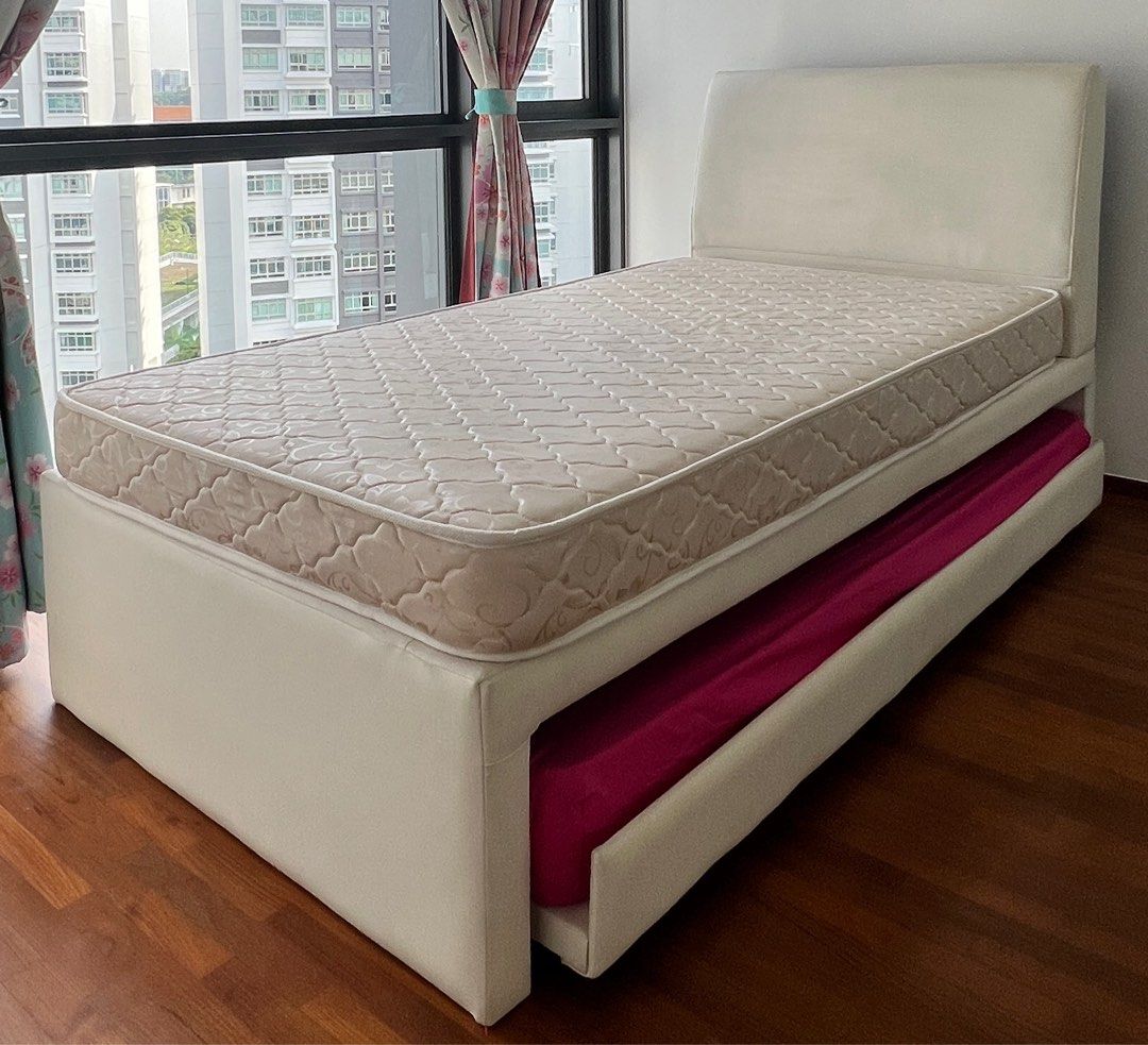 Well Maintenance Super Singer pull out bed with mattresses , Furniture ...