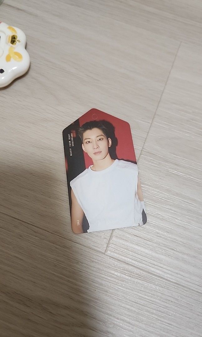wtt svt deluxe paper tag, Hobbies & Toys, Memorabilia & Collectibles, K ...