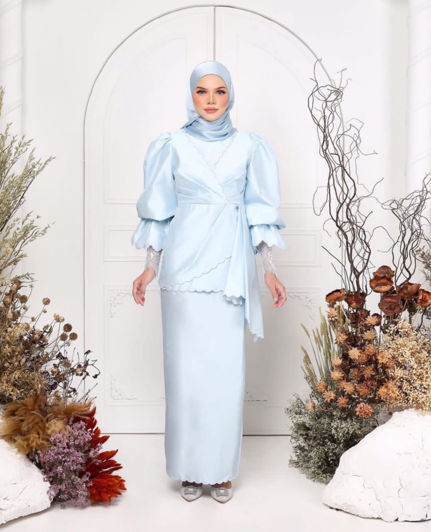 XS Hijabista hub Aerisa Kurung, Women's Fashion, Muslimah Fashion, Baju ...