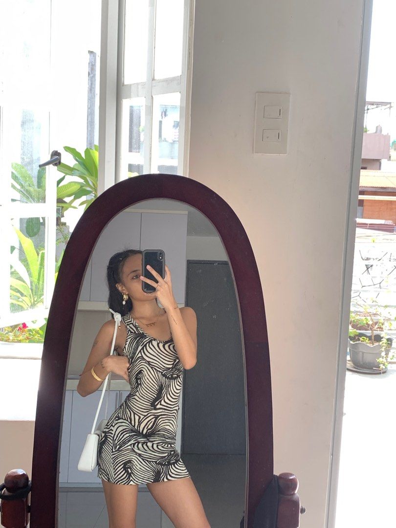 y2k pinterest old money rare print kendall mini dress on Carousell