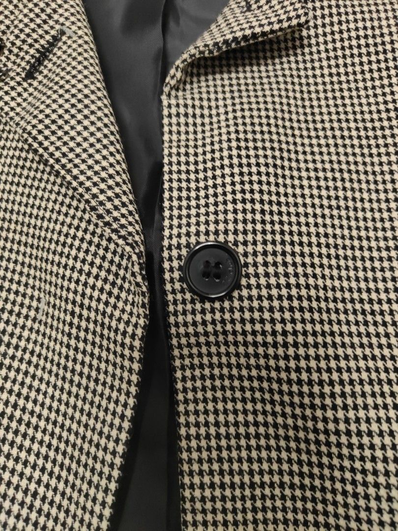 ZOOC, Women's Fashion, Coats, Jackets and Outerwear on Carousell