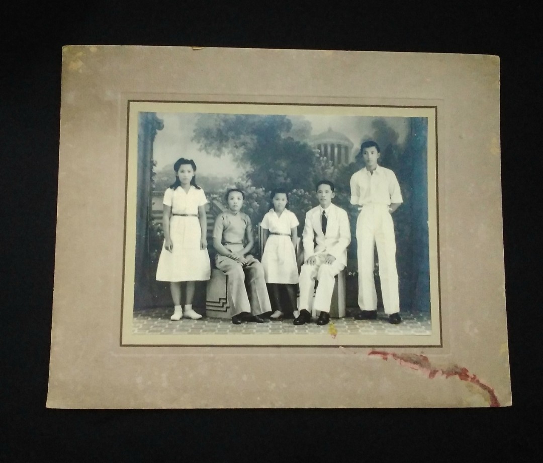 Antik photo studio 50s, Hobbies & Toys, Collectibles & Memorabilia ...