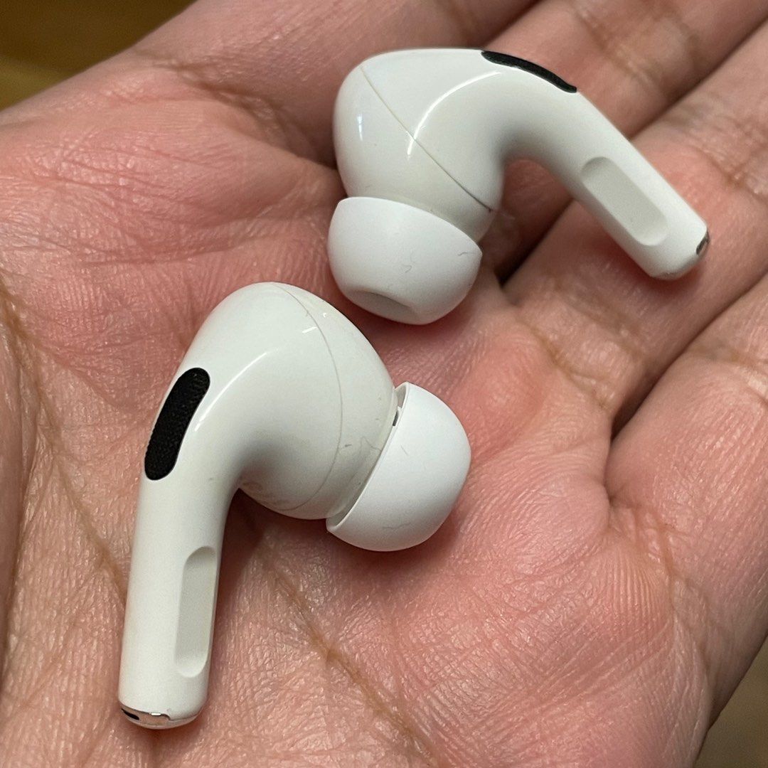 Apple Airpods Pro Gen 1, Audio, Earphones on Carousell