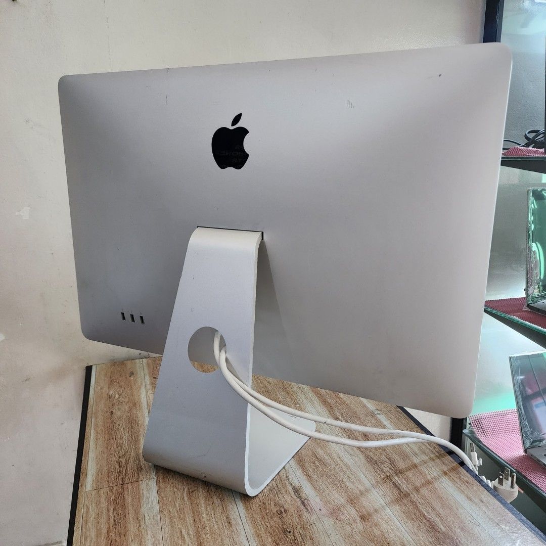 Apple Led Cinema Display 24inch 1920x1200 on Carousell