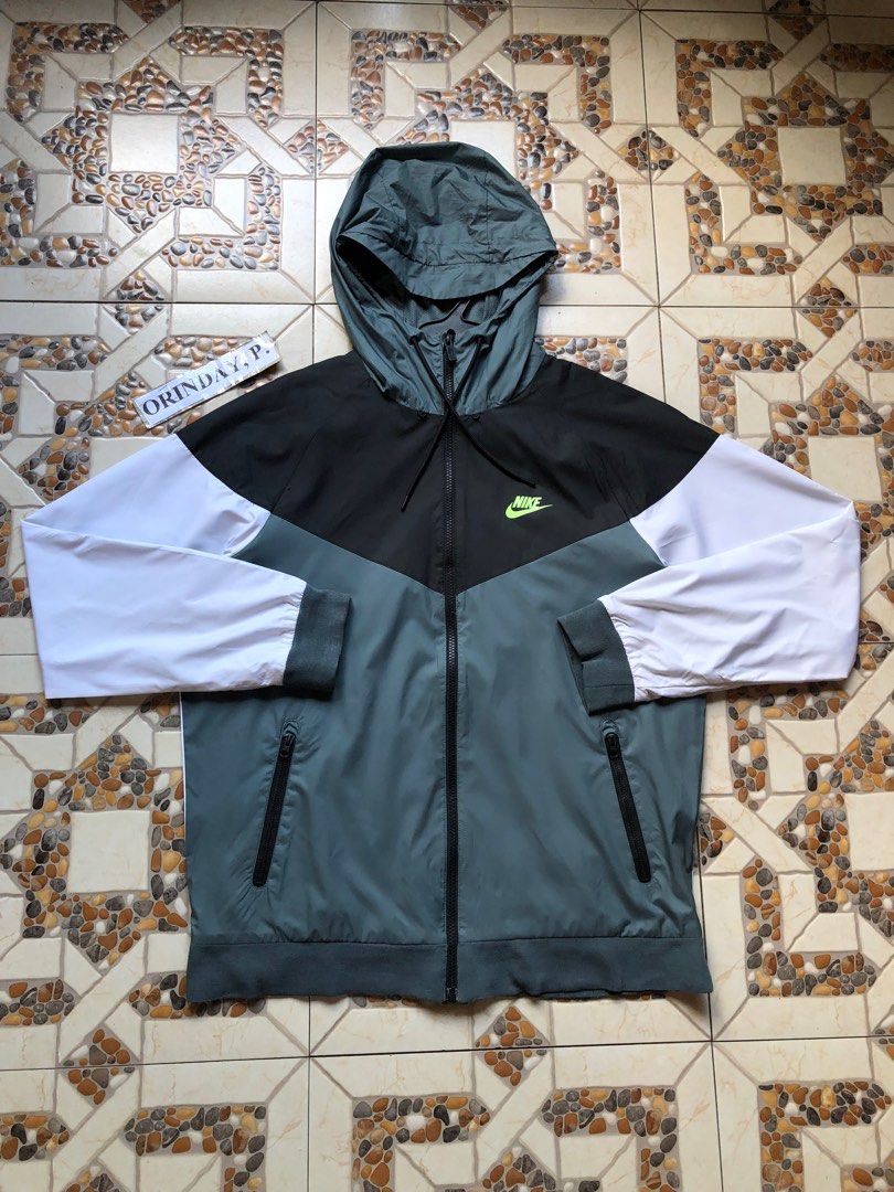 Authentic Nike Windrunner Tri-Tone Windbreaker Jacket on Carousell