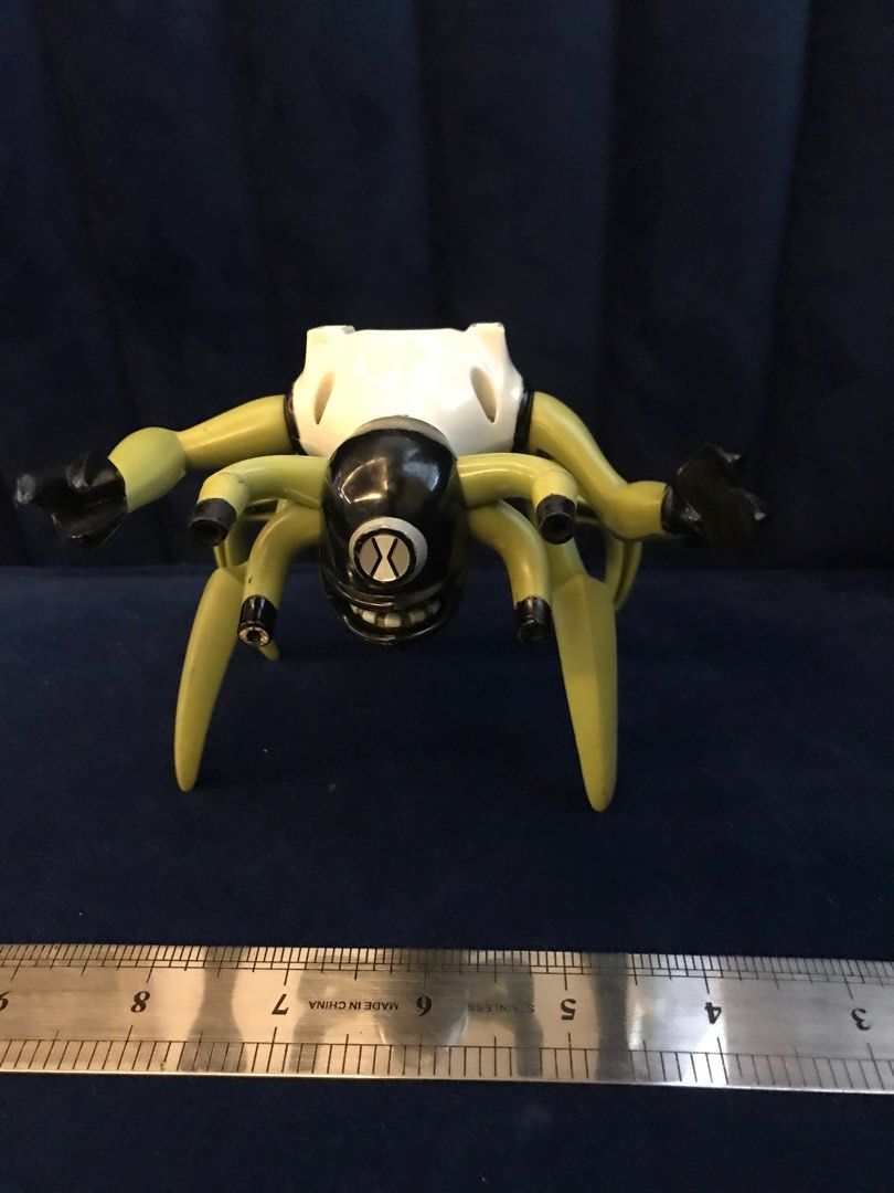 Bandai 2007 Ben 10 - Stinkfly, Hobbies & Toys, Toys & Games on Carousell