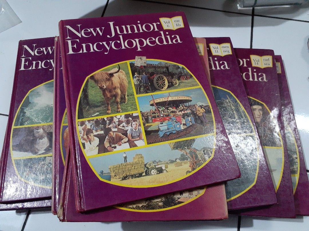 Buku new junior encyclopedia 14pcs, Buku & Alat Tulis, Buku Pelajaran di Carousell