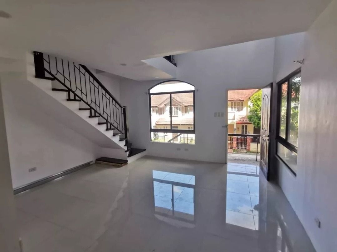 Canyon Ranch Carmona Renovated Townhouse Beside Ciela/Aera Heights ...