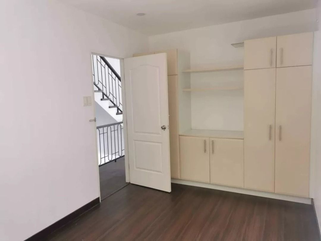 Canyon Ranch Carmona Renovated Townhouse Beside Ciela/Aera Heights ...