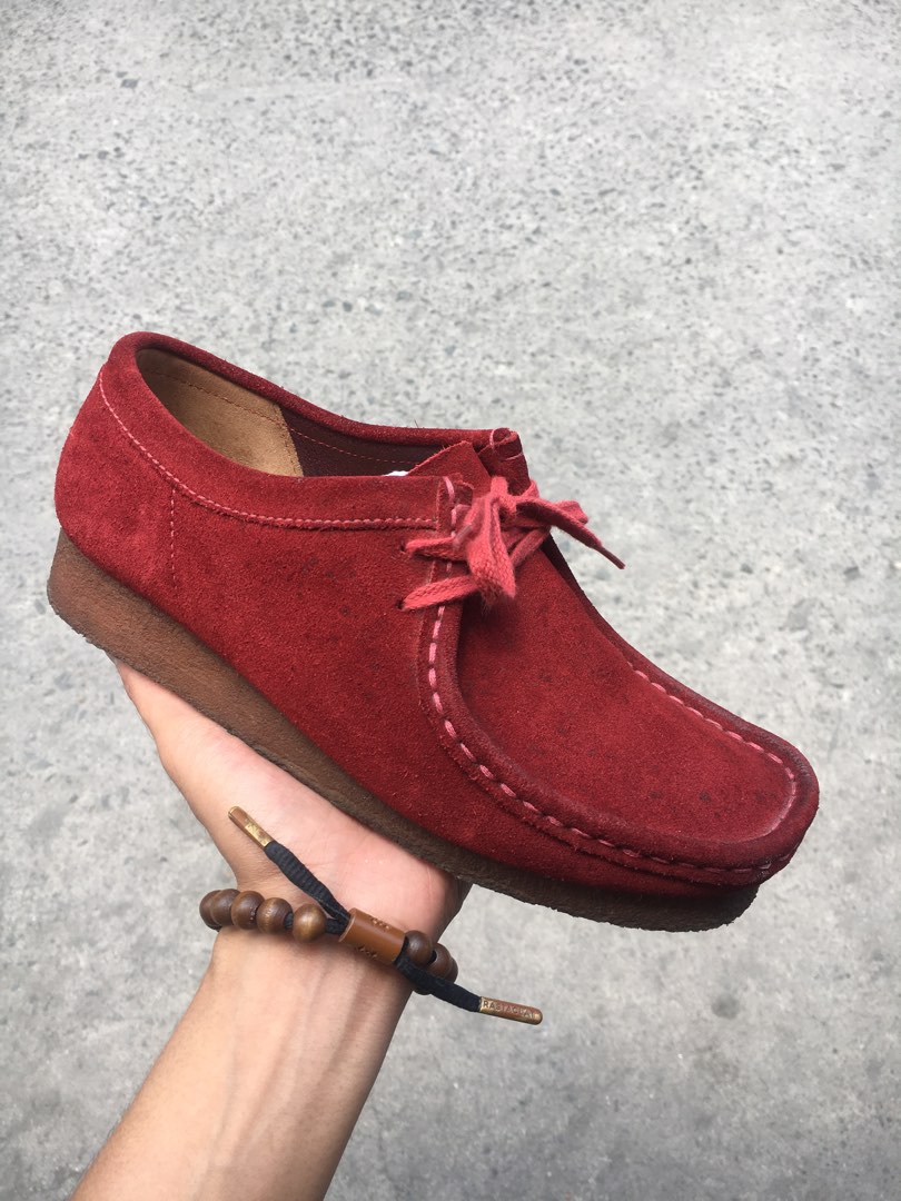 CLARKS WALLABEES LOW RED SUEDE, Men's Fashion, Footwear, Casual Shoes ...