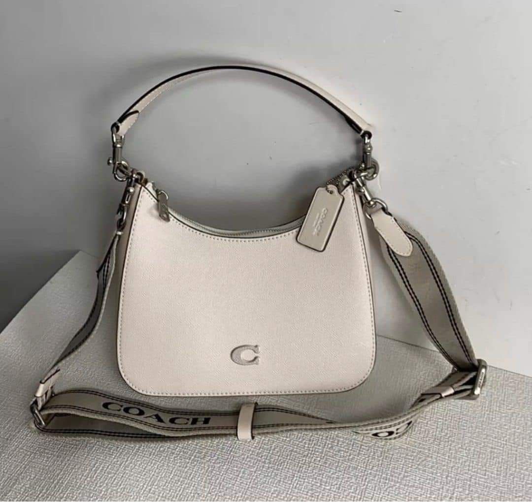 Coach Hobo Crossgrain, Women's Fashion, Bags & Wallets, Cross-body Bags ...