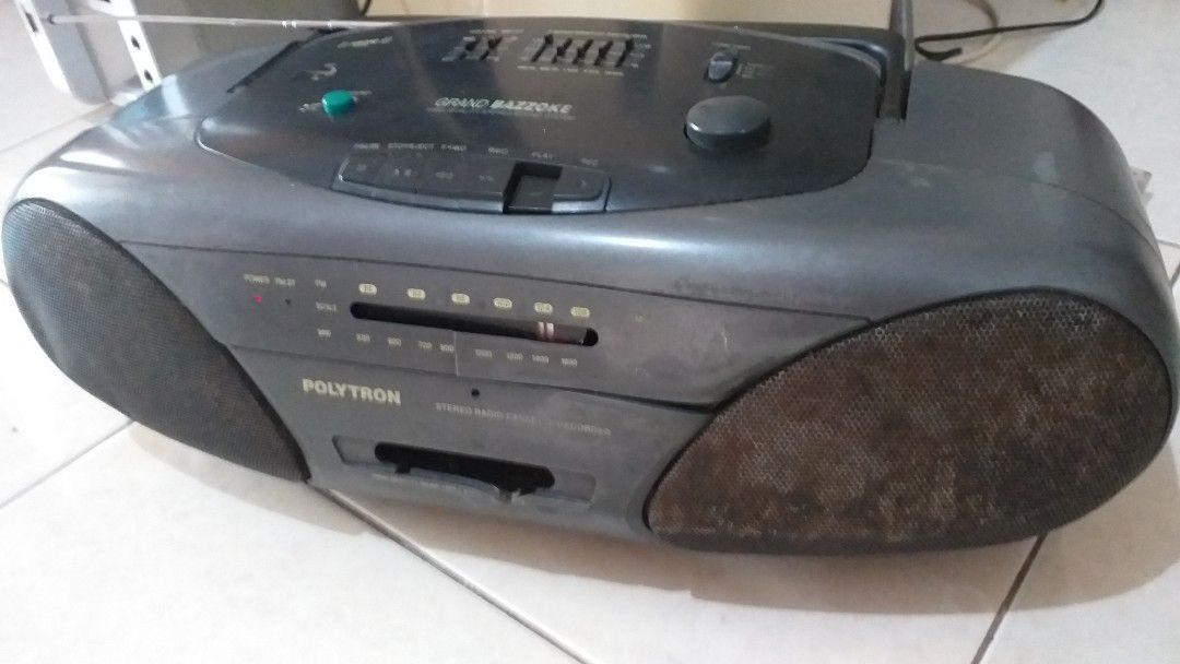 Compo Polytron Grand Bazzoke , kaset pita dan radio bisa..suara gede ...