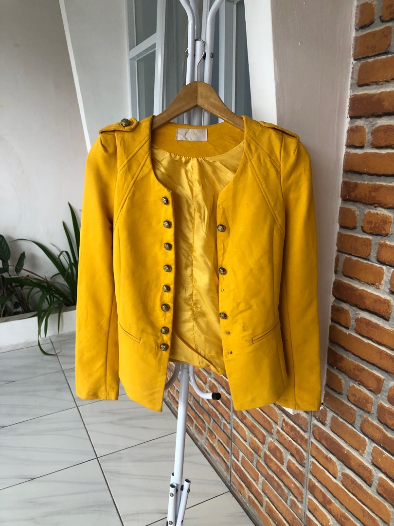 Defect Yellow Blazer Furing, Fesyen Wanita, Pakaian Wanita, Baju Luaran ...