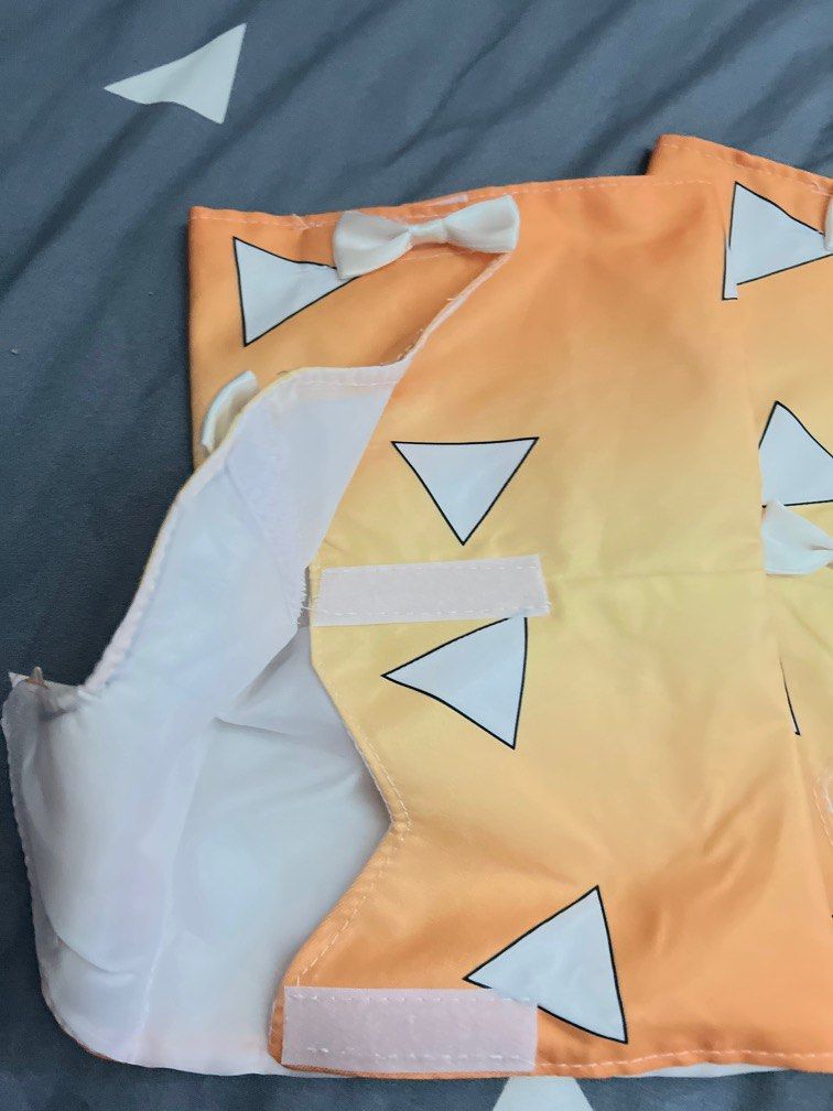 Demon Slayer Kimetsu No Yaiba Zenitsu Socks Calf Wrap, Men's Fashion ...