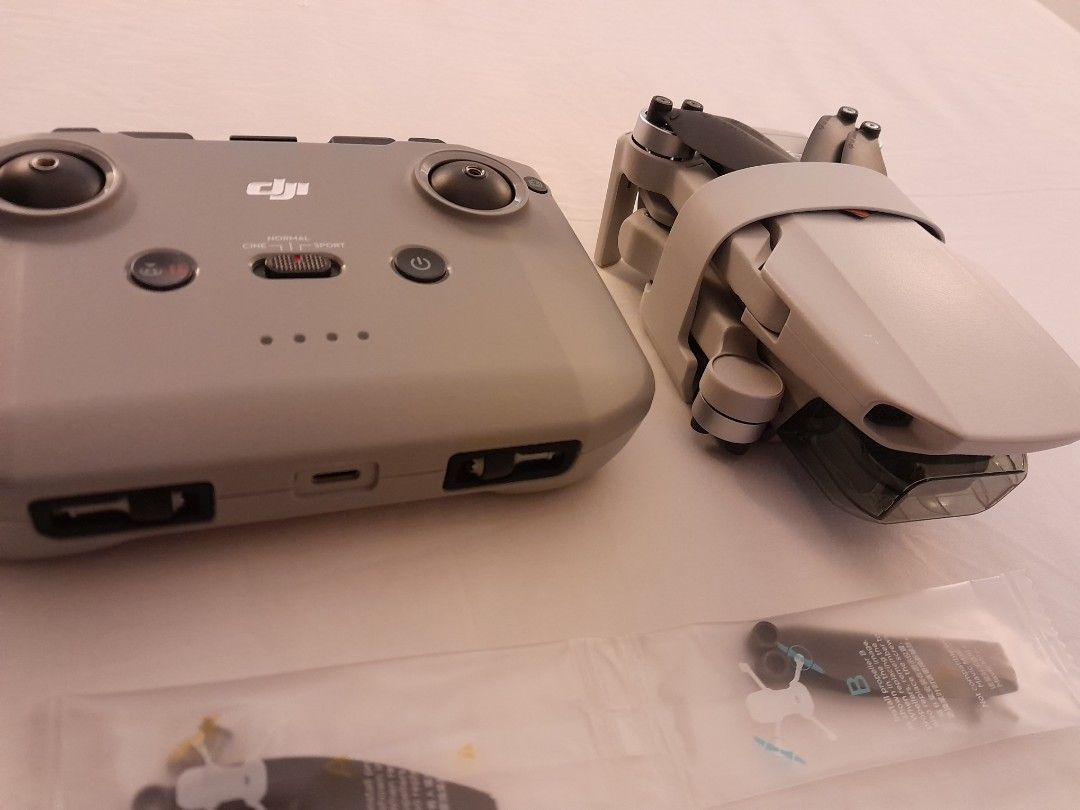 DJI Mini 2SE, Photography, Drones on Carousell