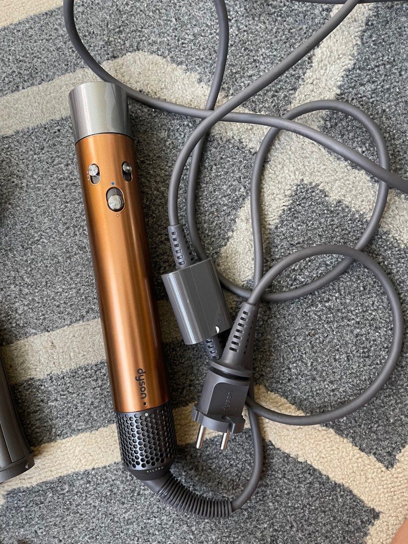 Dyson Airwrap Multi-Stylet Complete on Carousell