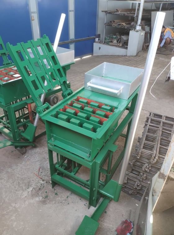 Eco Brick / Eco Hollow Blocks Molder Machine, Commercial & Industrial ...