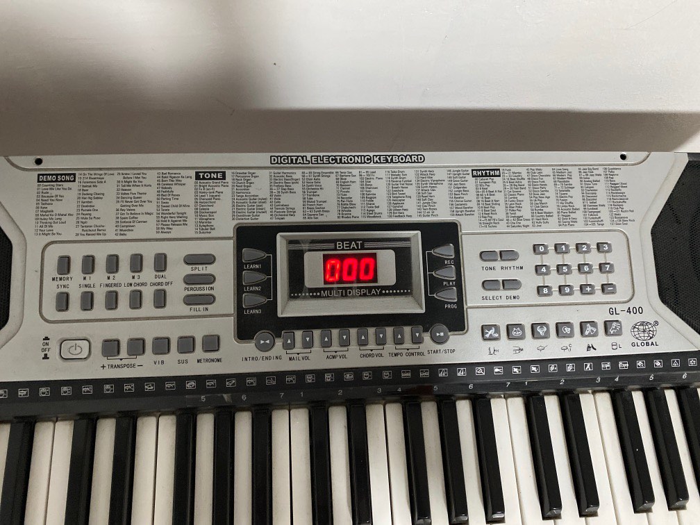 Electronic Piano Keyboard Global GL-400 on Carousell