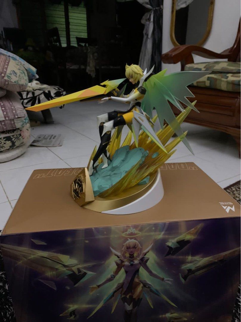 Figurine Beatrix M4, Hobbies & Toys, Toys & Games on Carousell