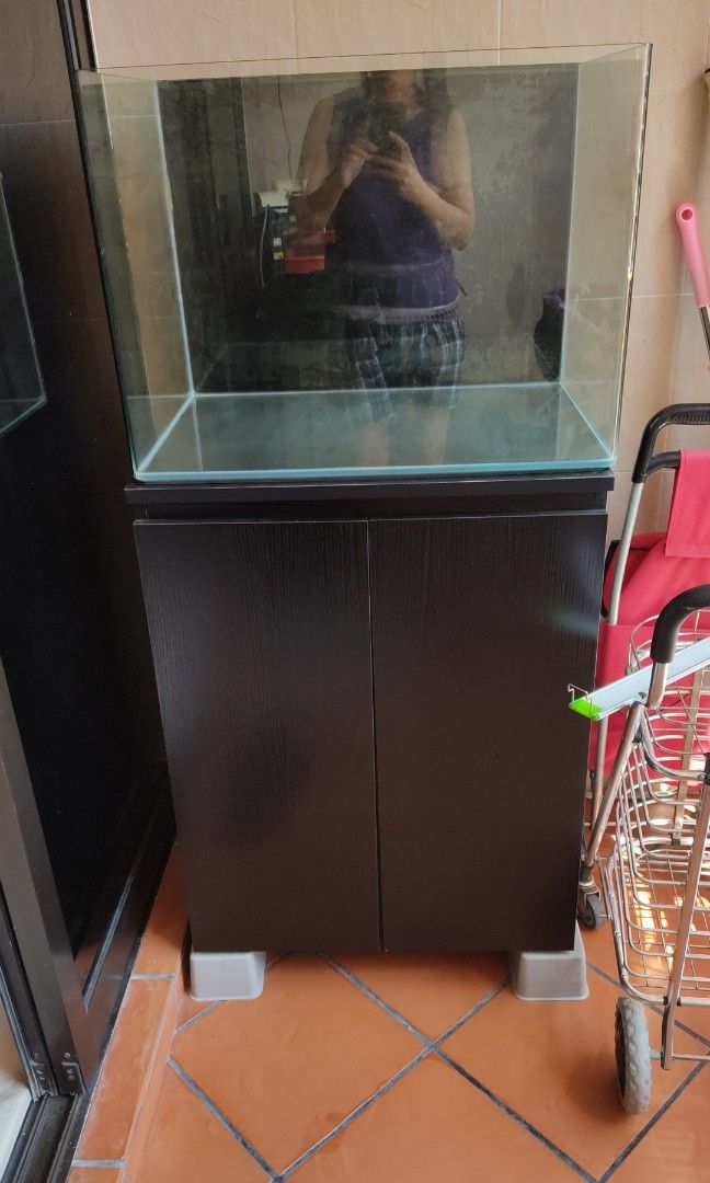 2ft Fish tank with cabinet ( complete set), Pet Supplies, Homes & Other ...