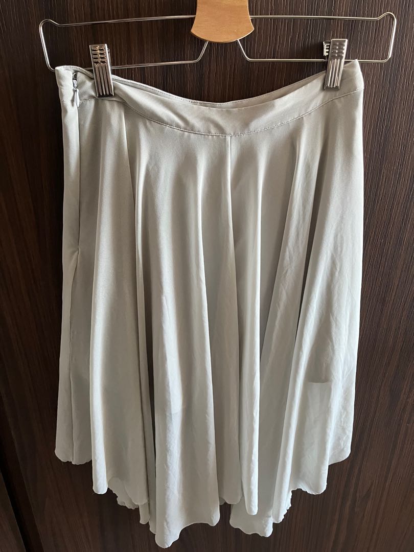 Float skirt, Women's Fashion, Bottoms, Skirts on Carousell