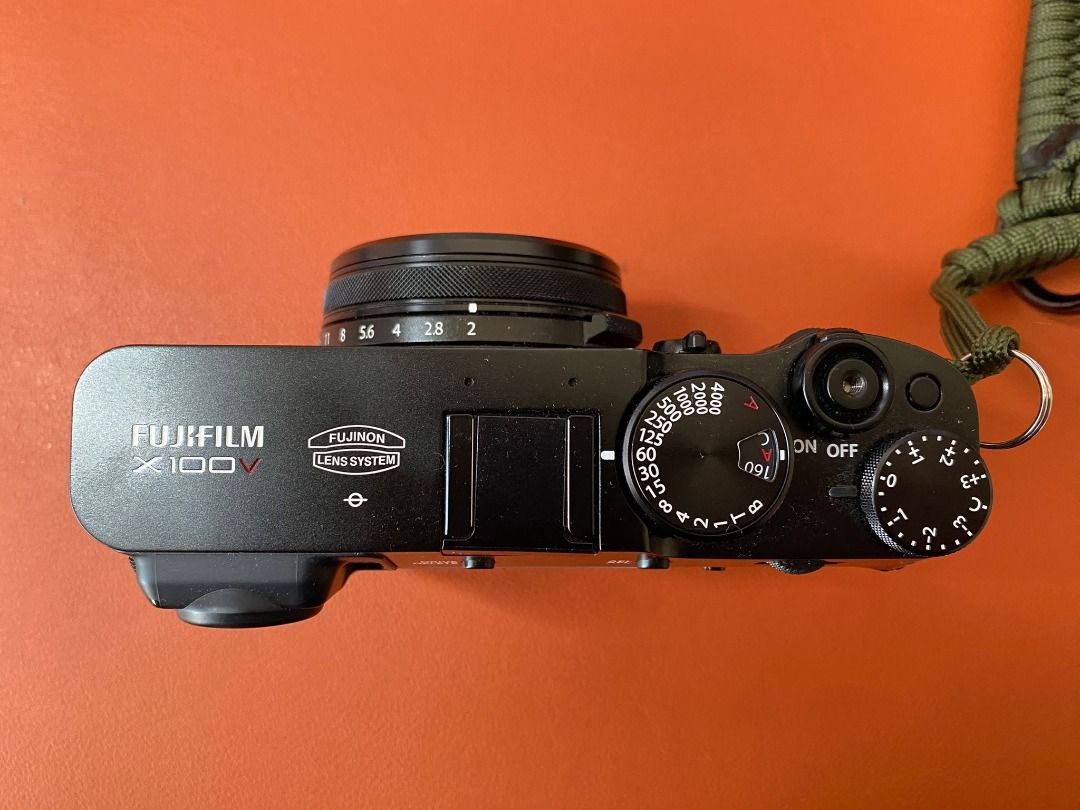 Fujifilm x100v with wcl-x100 ii wide angle converter, Photography, Cameras on Carousell