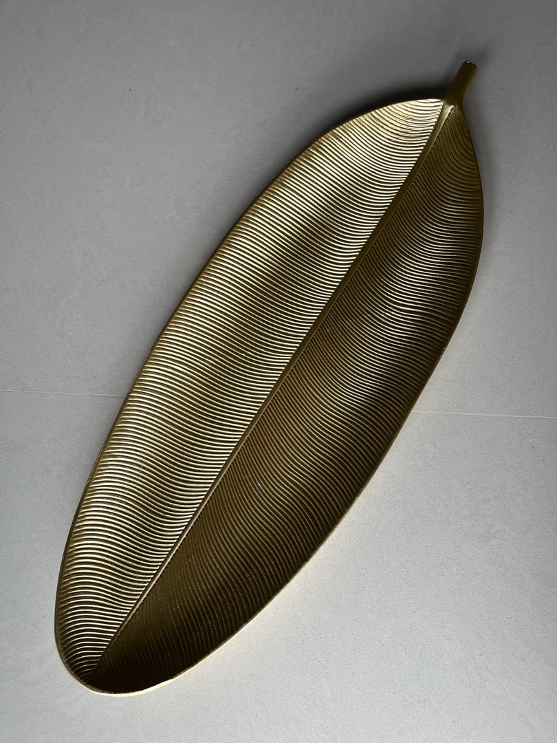 Gold Leaf Plate, Furniture & Home Living, Kitchenware & Tableware ...
