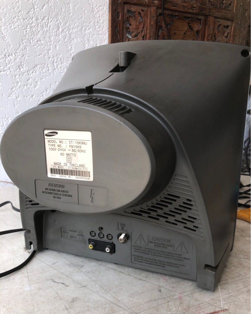 Heavy Duty Samsung 15 inch TV working on Carousell