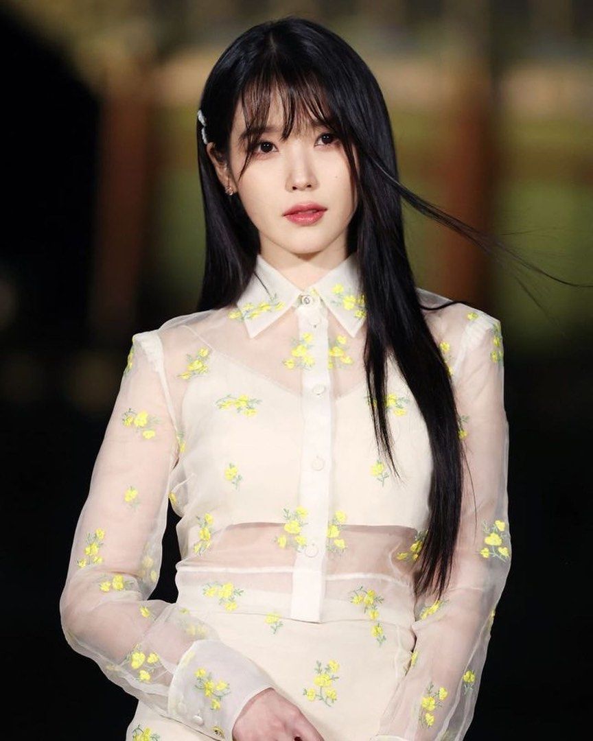 IU Official Photocards on Carousell