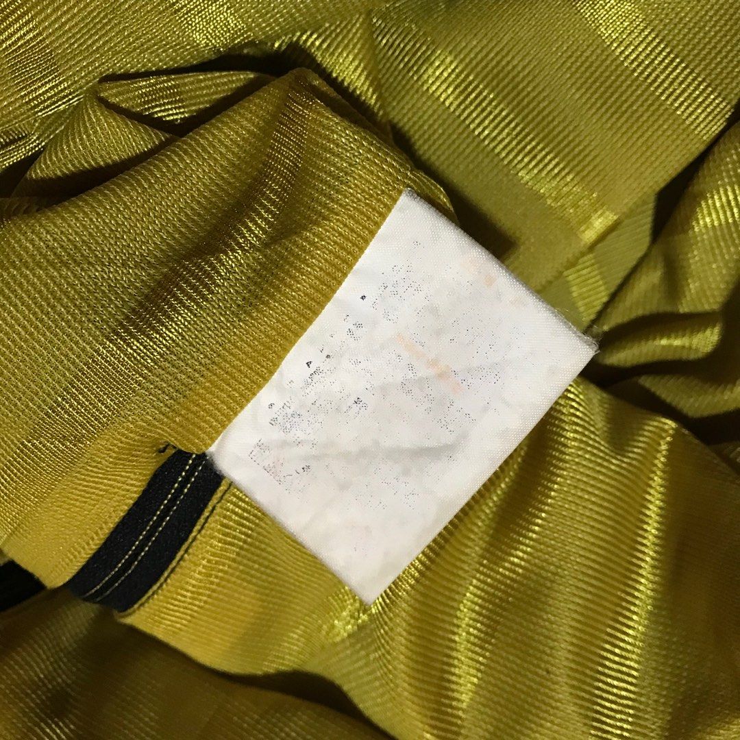 Jaket lecaf, Fesyen Pria, Pakaian , Lainnya di Carousell