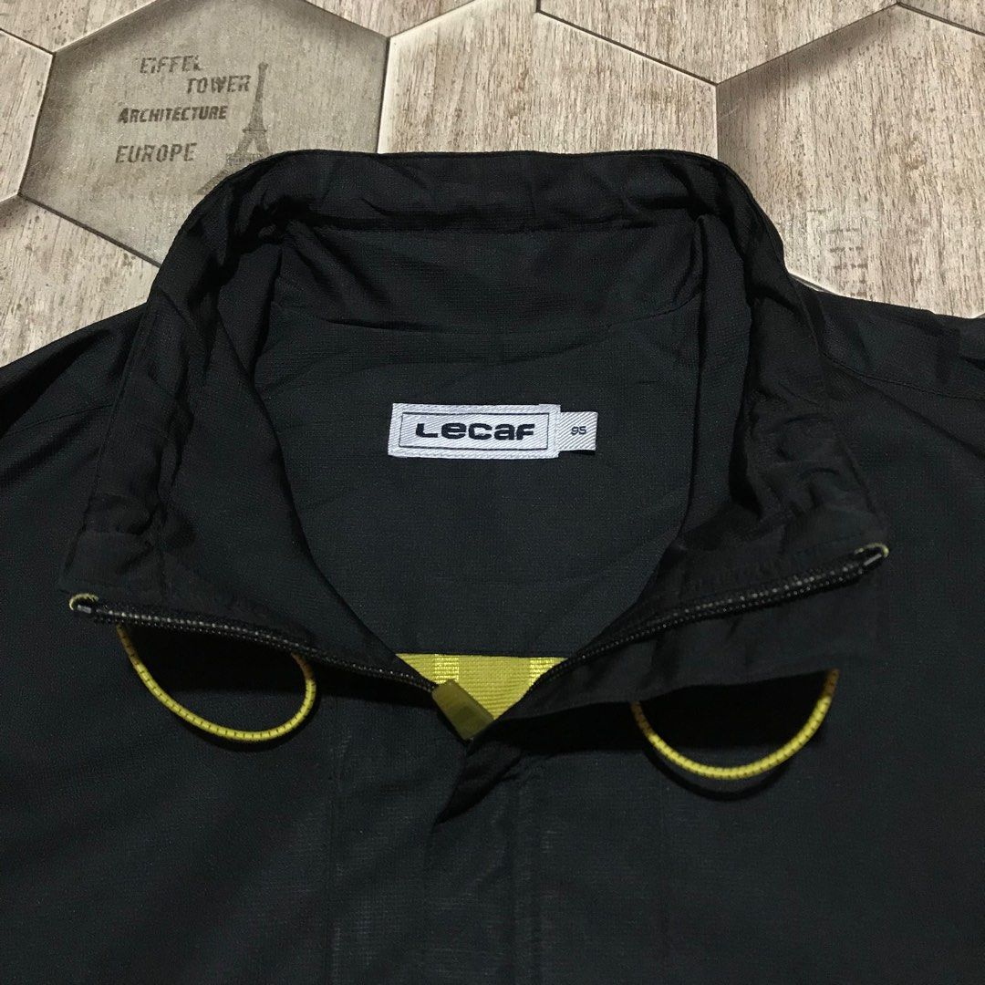 Jaket lecaf, Fesyen Pria, Pakaian , Lainnya di Carousell