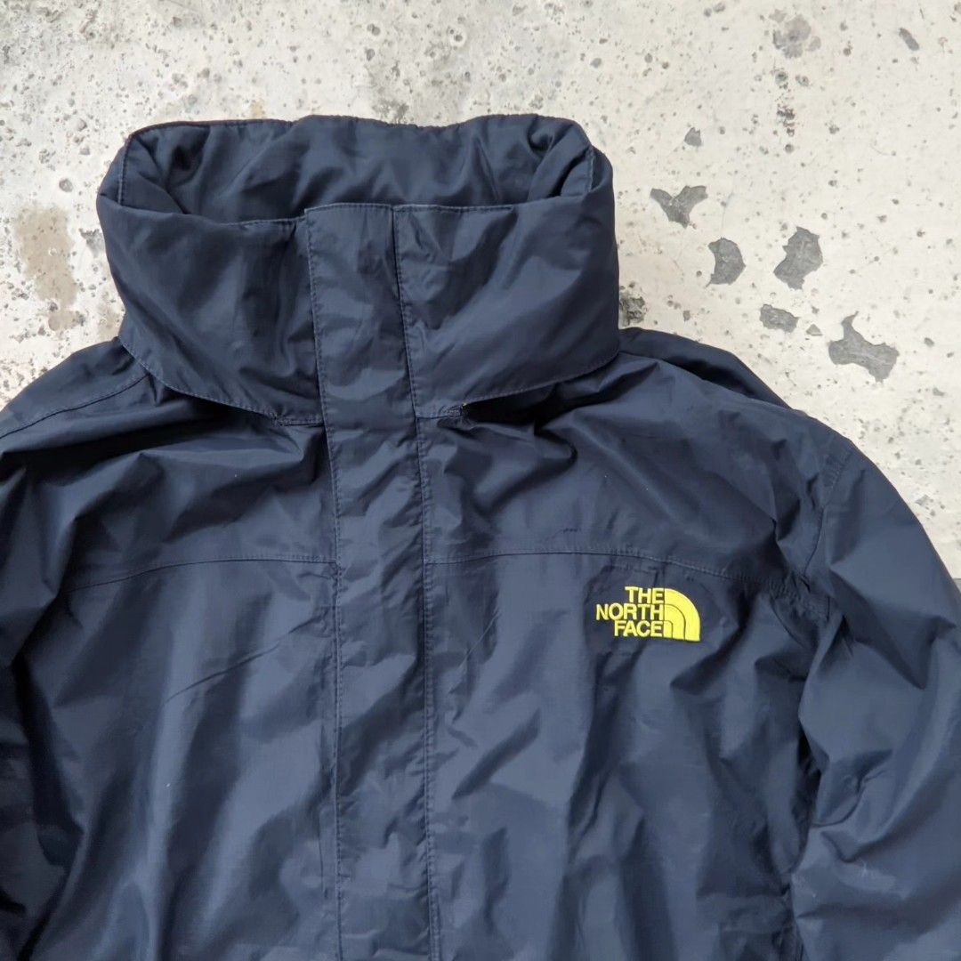 JAKET OUTDOOR TNF (THE NORTH FACE) HYVENT on Carousell