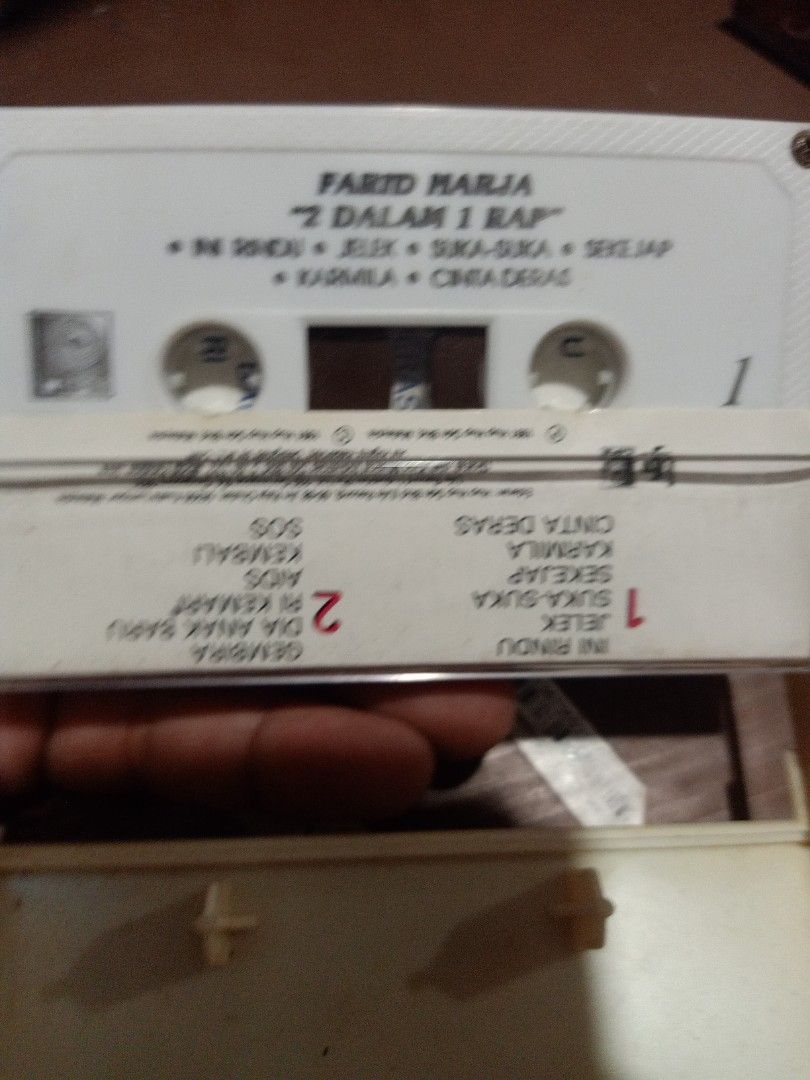 kaset lama pop rap indonesia - farid harja, Hobbies & Toys, Music & Media, CDs & DVDs on Carousell