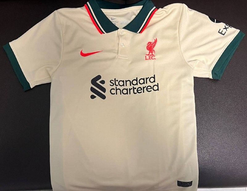 Liverpool 21/22 Away Kit, Men's Fashion, Tops & Sets, Tshirts & Polo ...