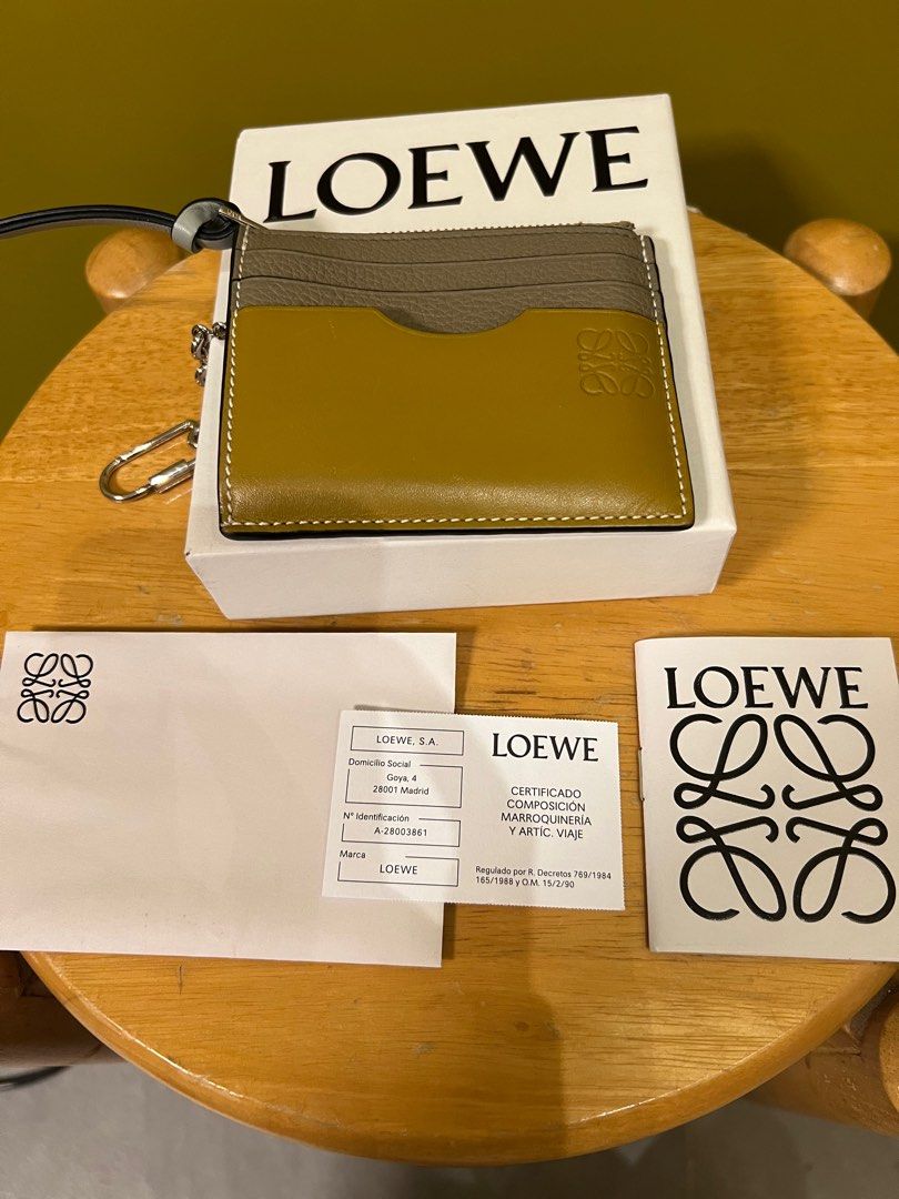Loewe card holder, 名牌, 手袋及銀包 - Carousell