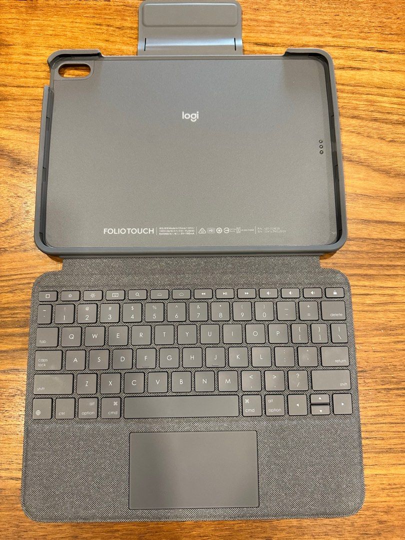 Logi Folio Touch YU0043 Logitech, Computers & Tech, Parts & Accessories ...