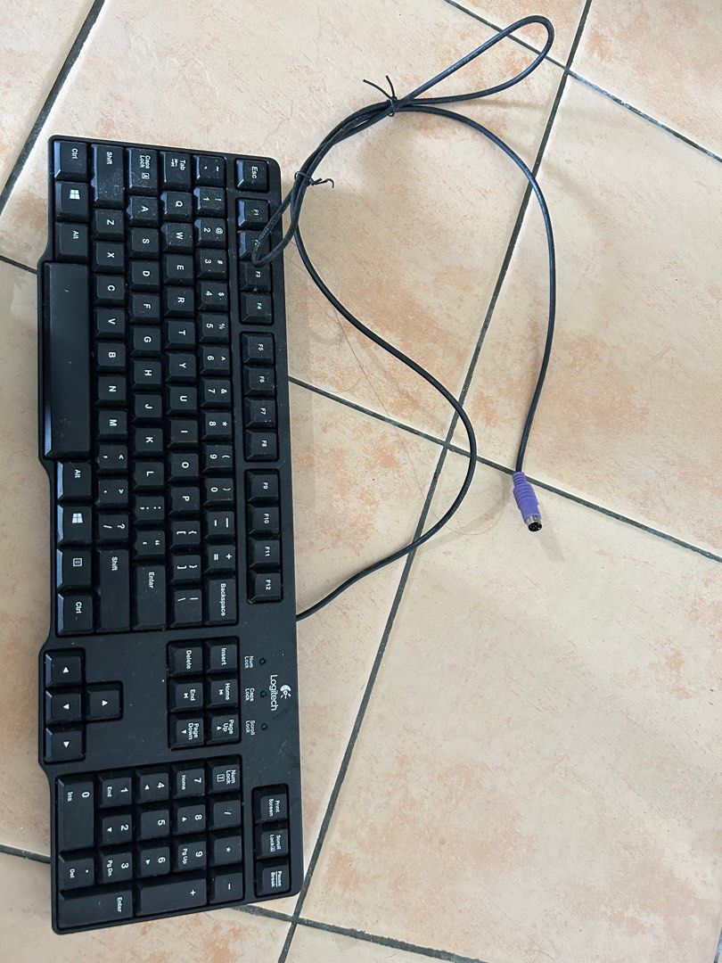 Logitech Keyboard Computers And Tech Parts And Accessories Computer Keyboard On Carousell