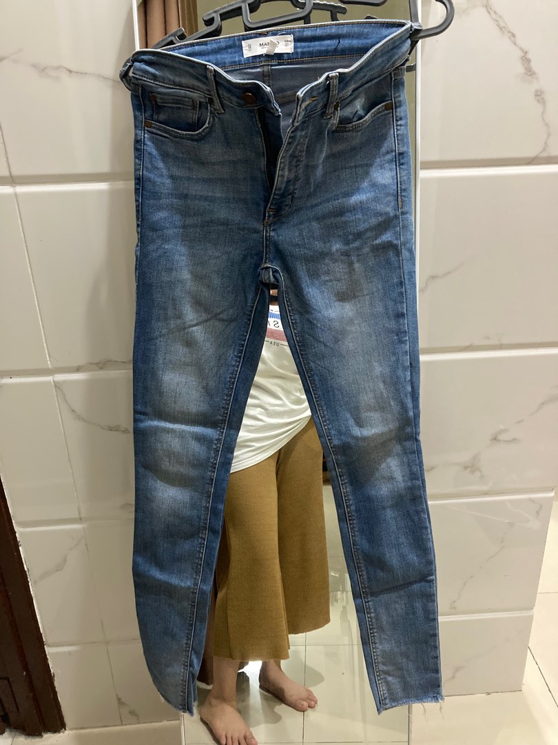 MANGO jeans, Women's Fashion, Bottoms, Jeans & Leggings on Carousell