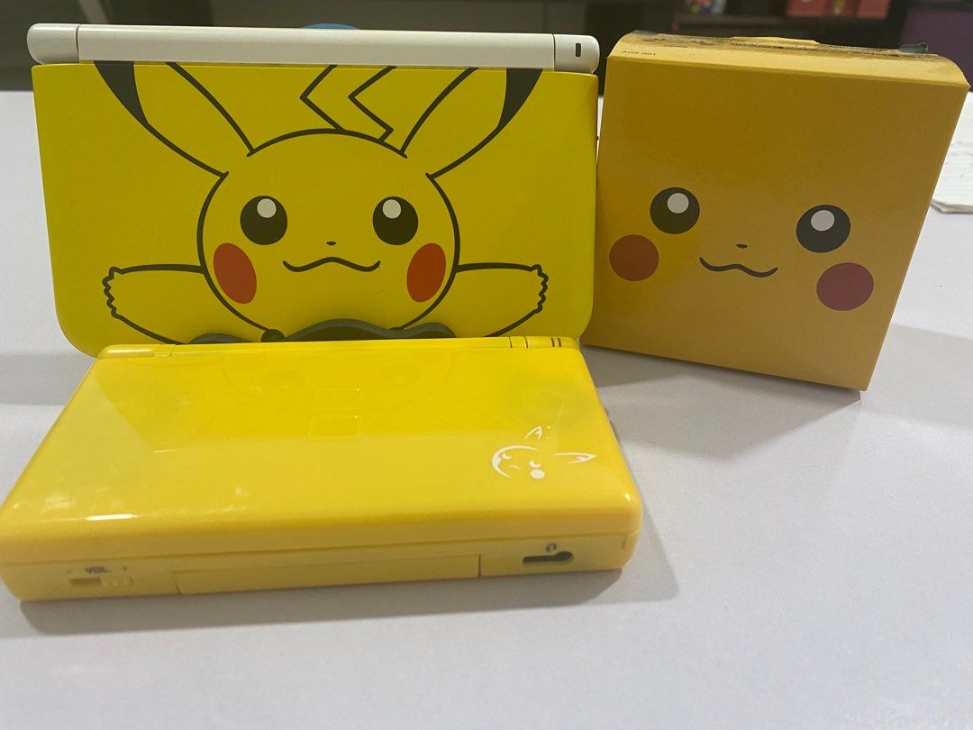 (Modded) Nintendo 3DS XL Pikachu Yellow Edition, Video Gaming, Video ...
