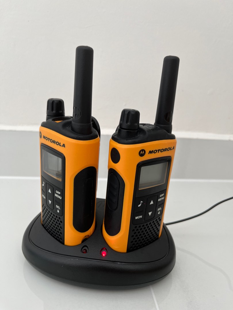 Motorola Walkie Talkie, Mobile Phones & Gadgets, Walkie-Talkie on Carousell