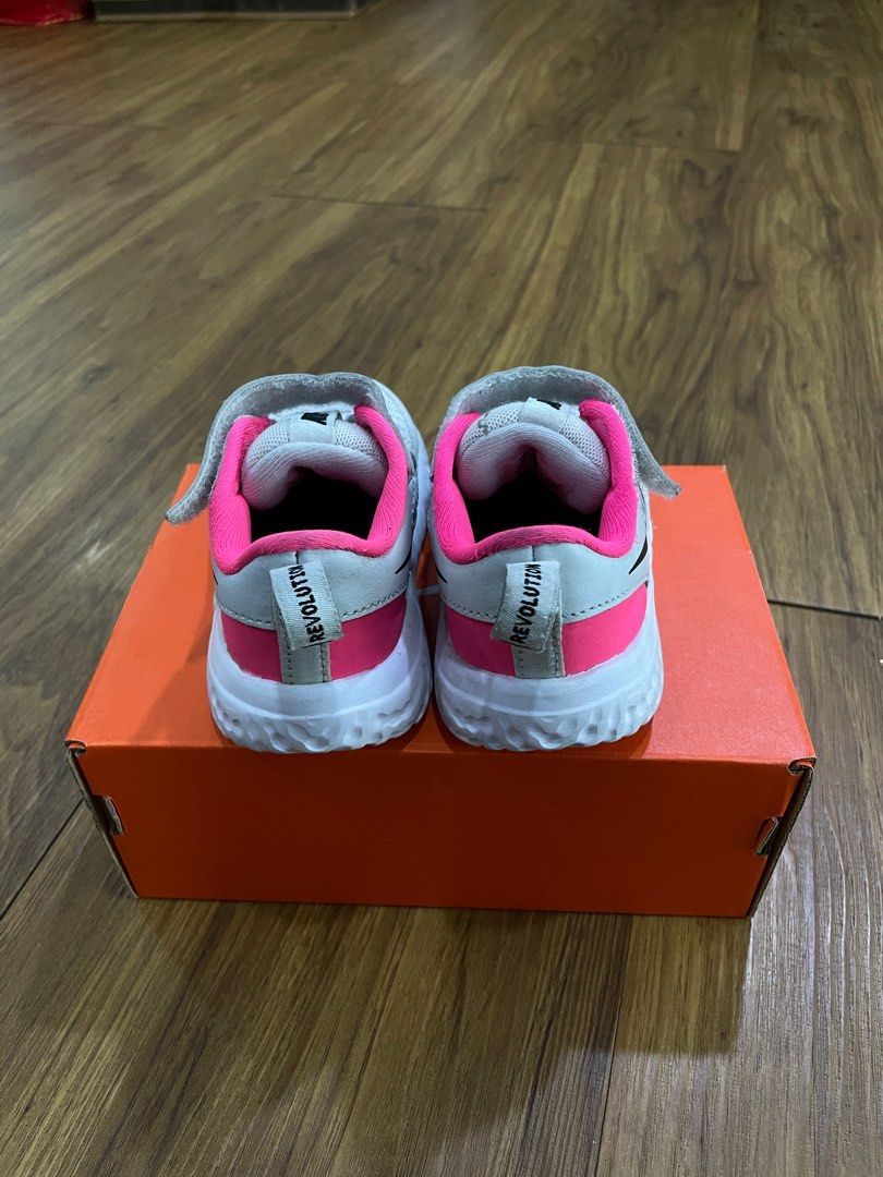 Nike revolution 5 size 7c, Babies & Kids, Babies & Kids Fashion on ...