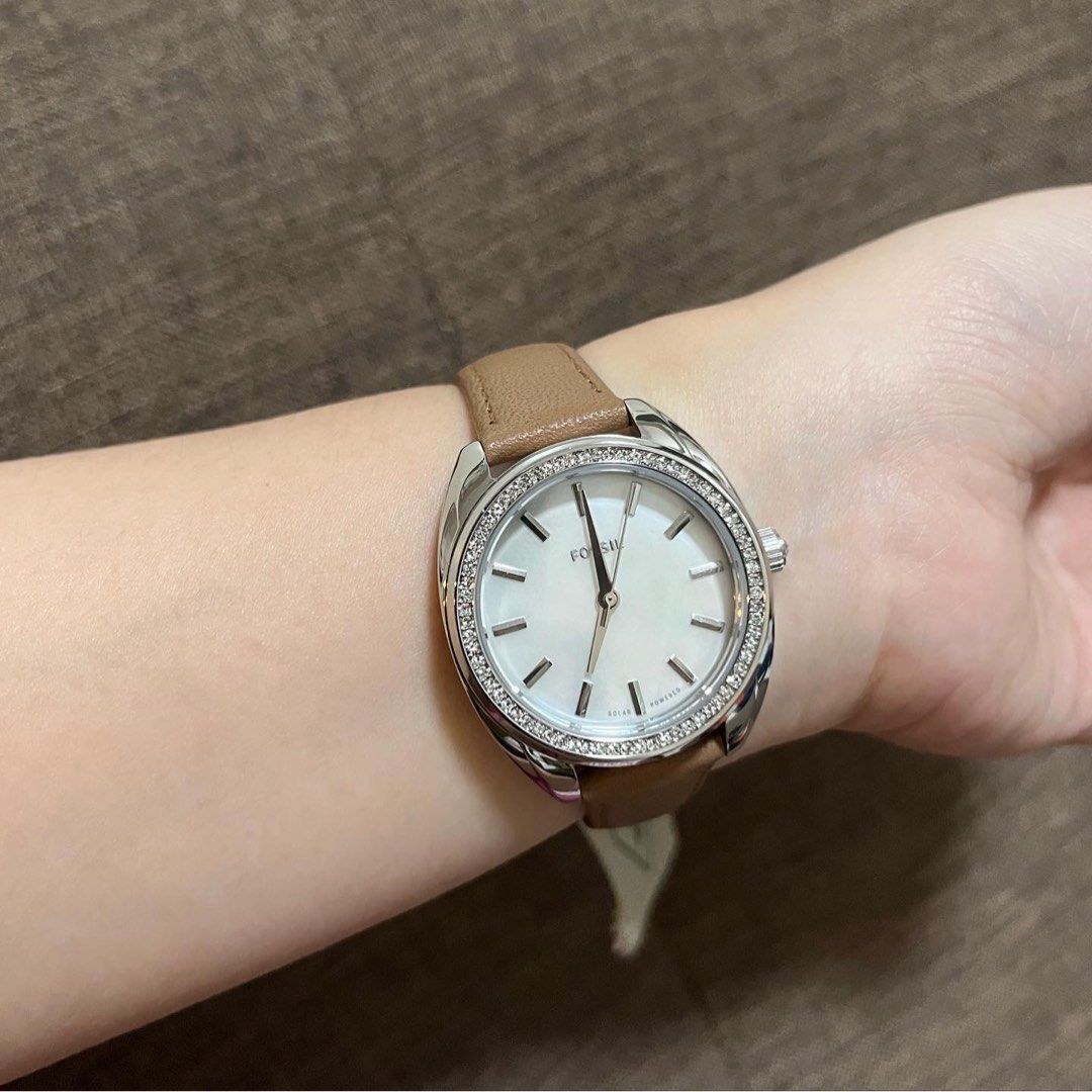 Original Fossil Solar Powered Watch, Women's Fashion, Watches ...