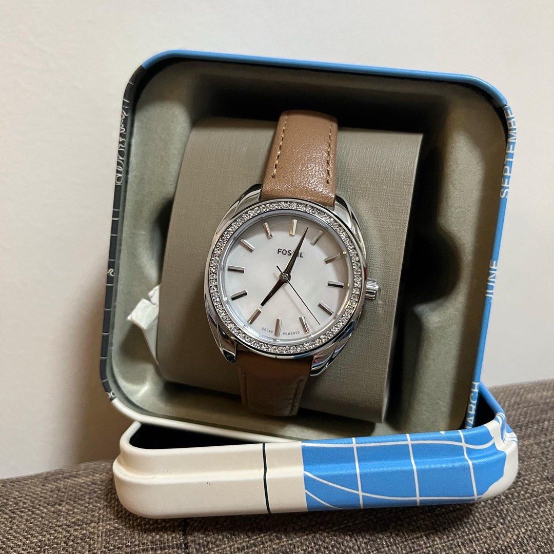 Original Fossil Solar Powered Watch, Women's Fashion, Watches ...
