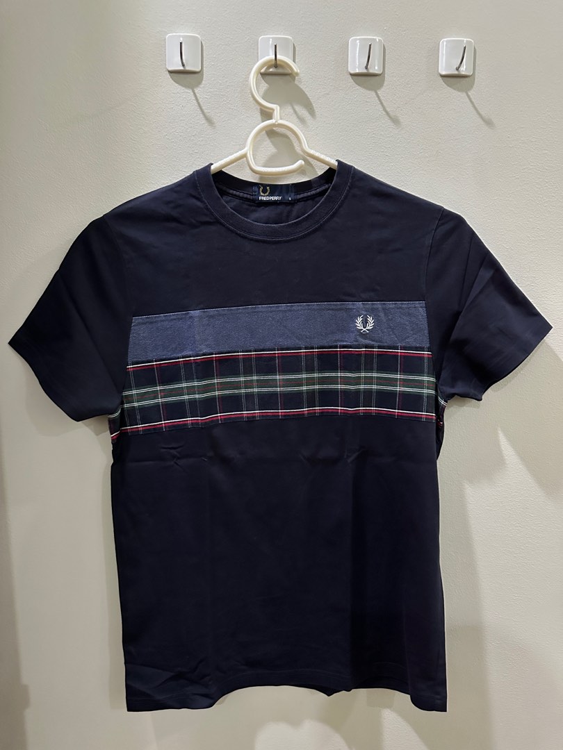 Original Fred Perry Shirt (Small), Men's Fashion, Tops & Sets, Tshirts ...