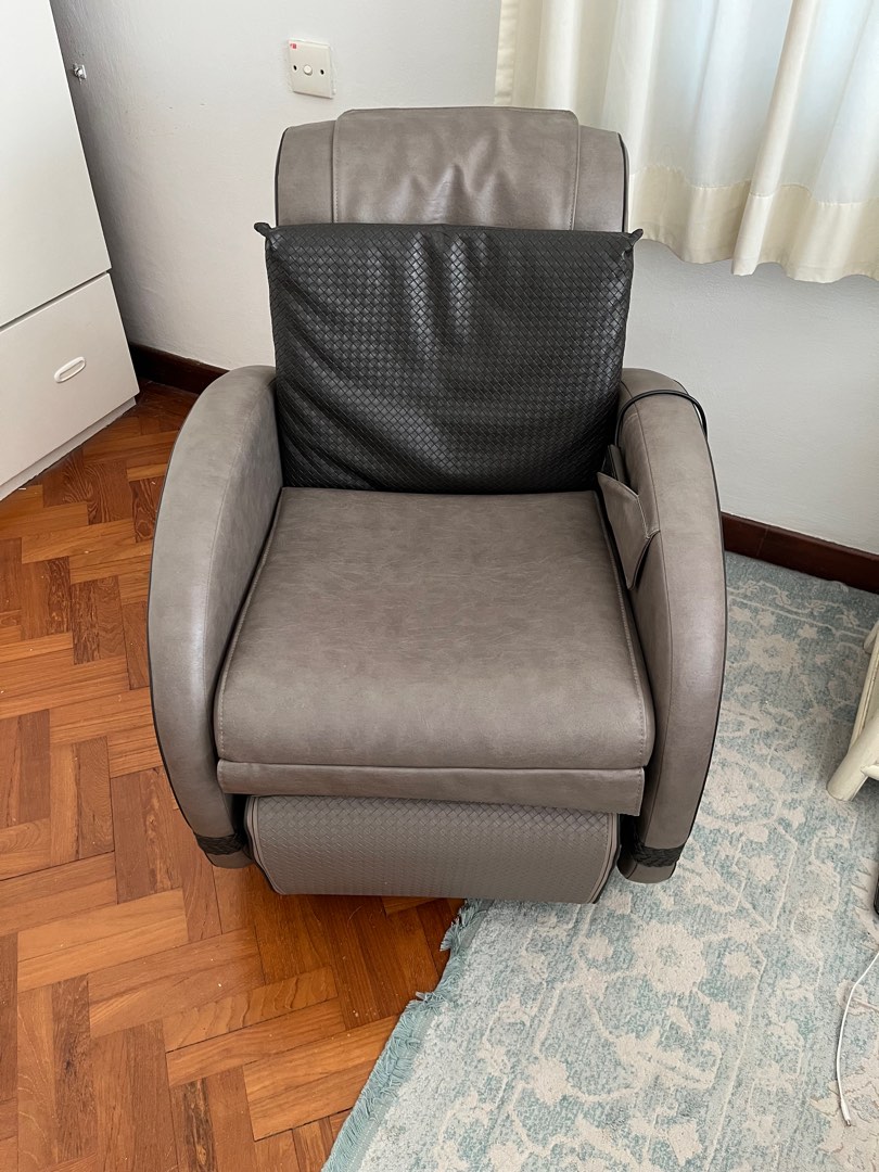 OSIM uDiva Star Massage Chair, Health & Nutrition, Massage Devices on ...