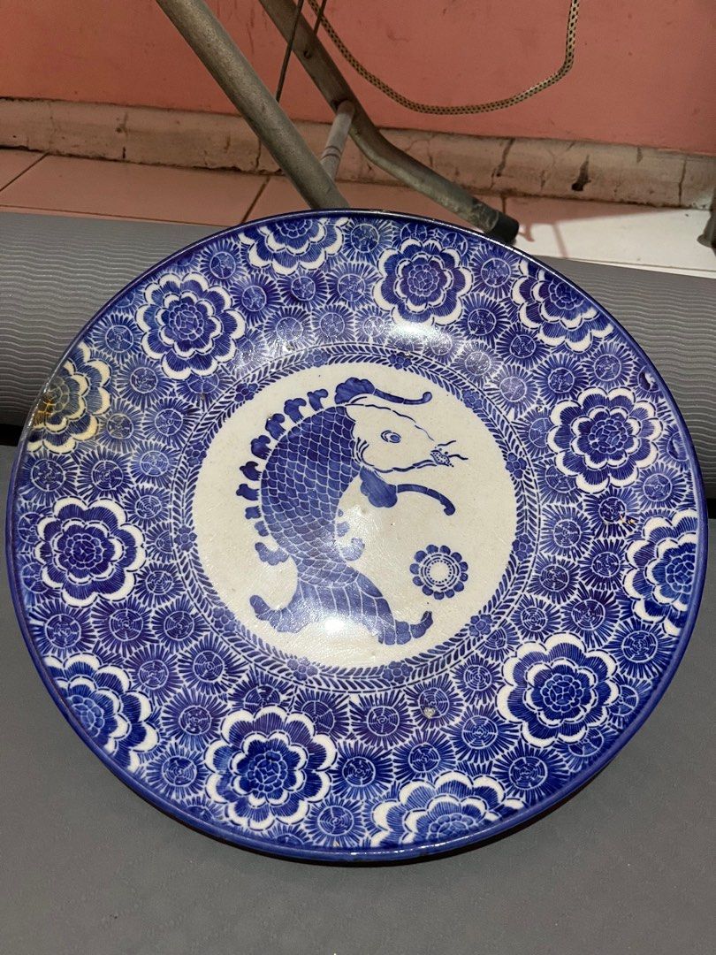 Piring antik ikan biru 37cm Langka, Antik, Pajangan di Carousell