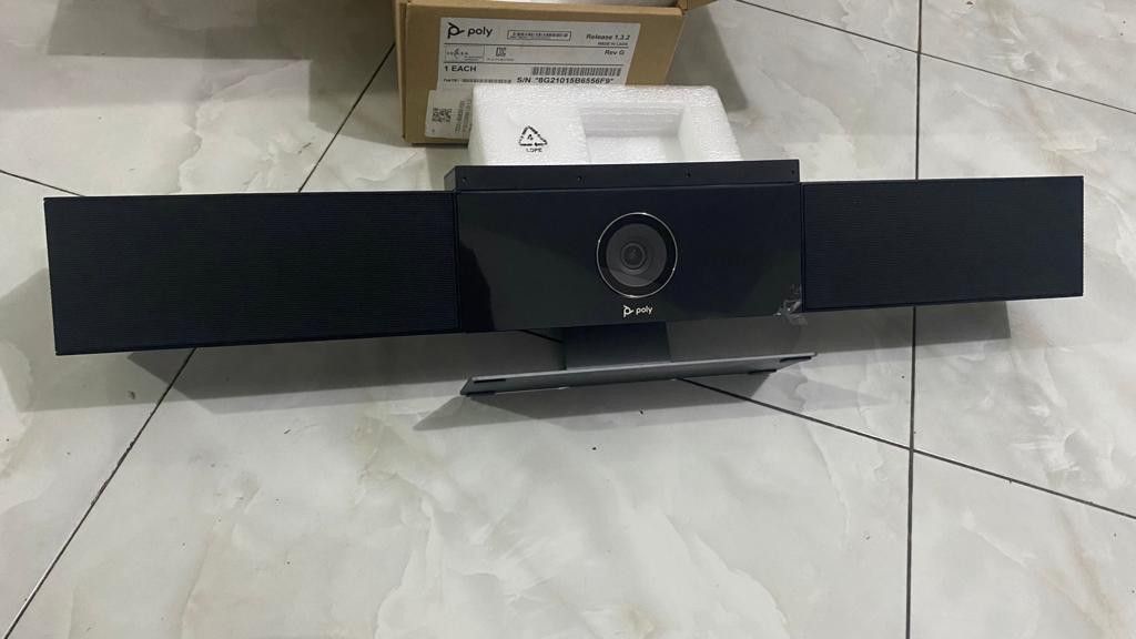 Polycom Studio Baru Turun HARGA, Elektronik, Bagian Komputer ...