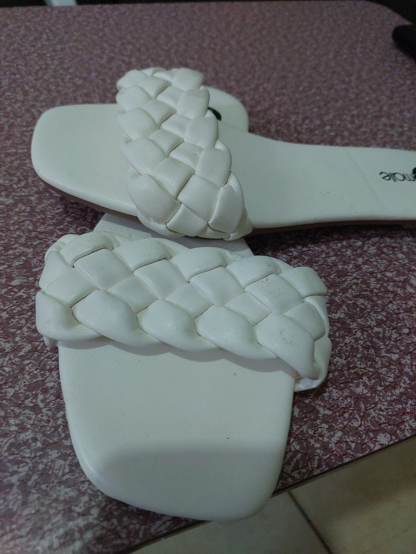 Solemate Sandals on Carousell