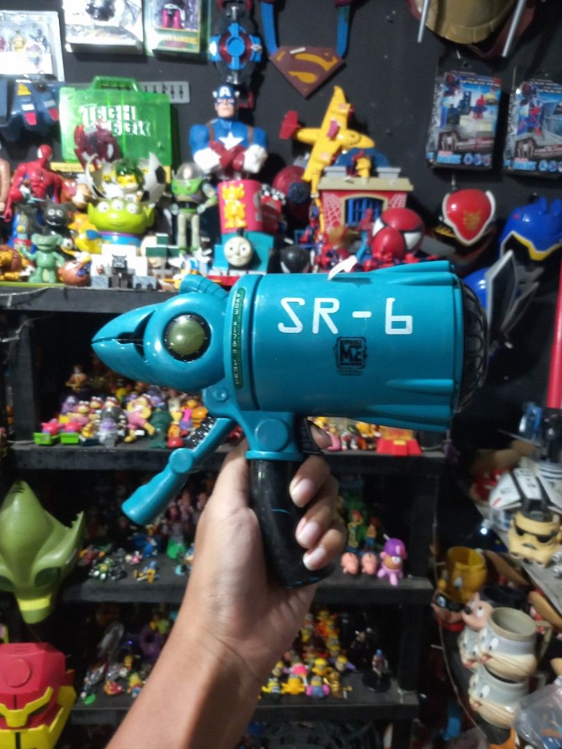 Despicable Me Shrink Ray Toy