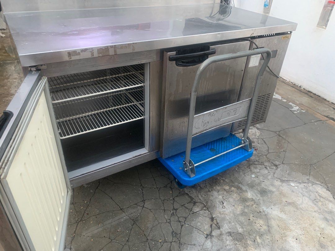Table chiller / Counter Chiller, TV & Home Appliances, Kitchen ...